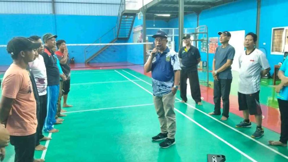 Kepala Kemenag Lampung Timur Apresiasi Friendly Match Badminton